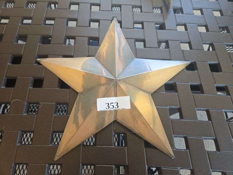 Star Wall Decor - Assiter Auctioneers