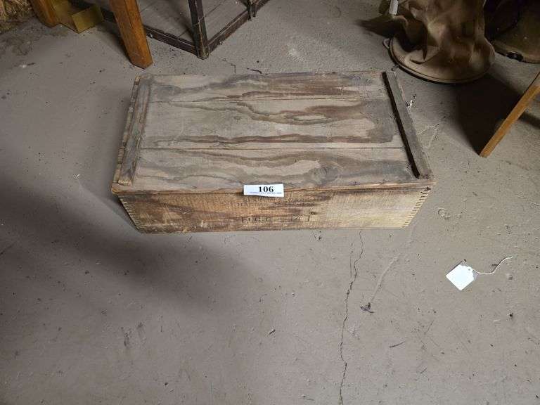Wood Dupont Blasting Cap Box w/Lid 22" x 12" x 7" - Assiter Auctioneers