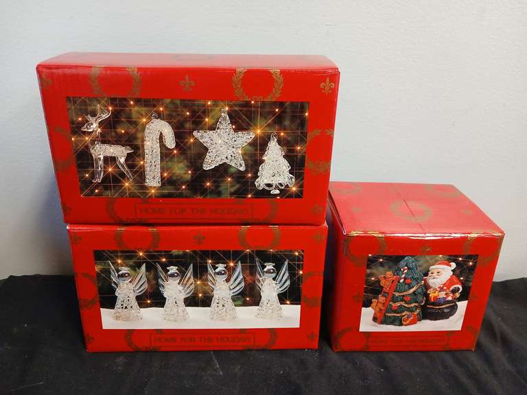 Home For The Holidays ornaments & Santa figure - Bidaste Auctions