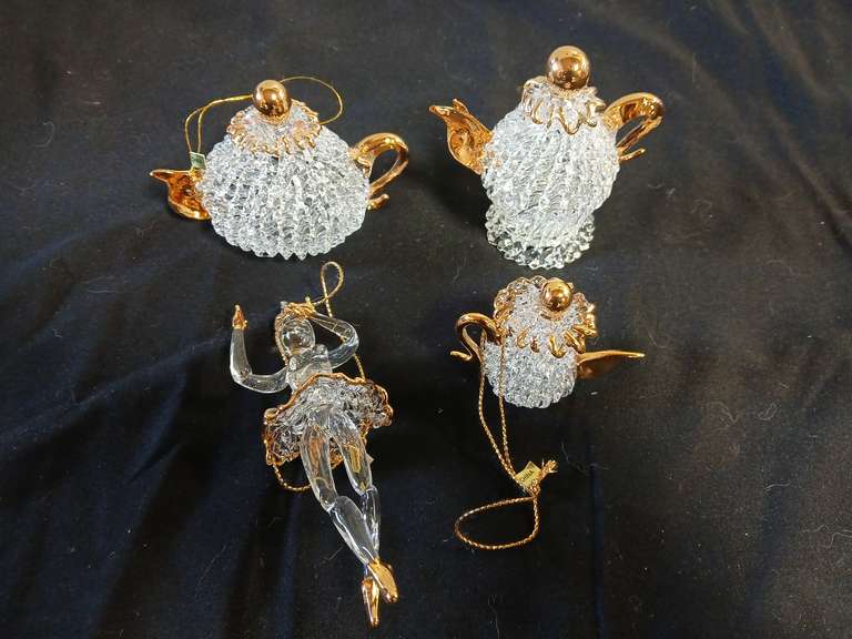 (4) Hand blown glass ornaments - Bidaste Auctions