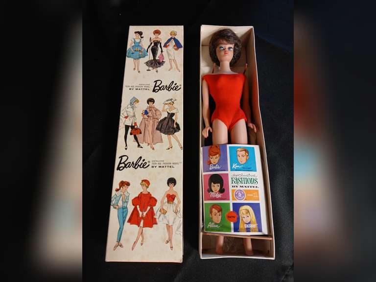 Mattel Barbie Doll 1962 Stock No. 850 Brunette Bubble Cut in original ...