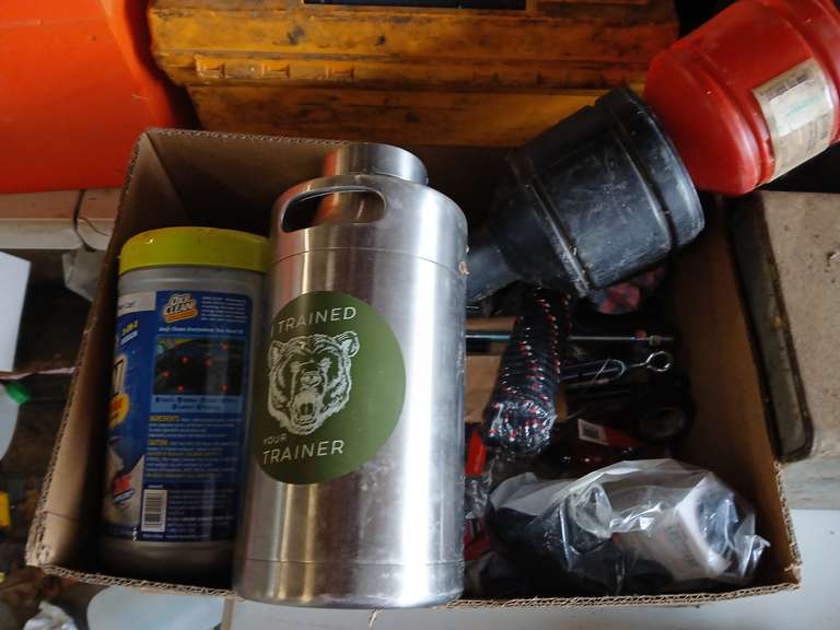 Lot SS jug, funnel, rope, assorted hardware - Bidaste Auctions