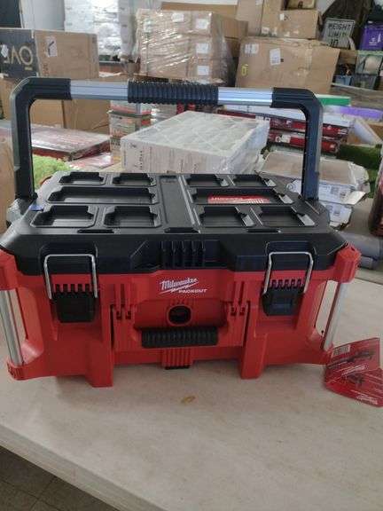 Milwaukee packout large tool box - Advantage Auction