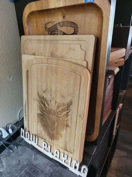 Cutting boards, serving tray - Advantage Auction
