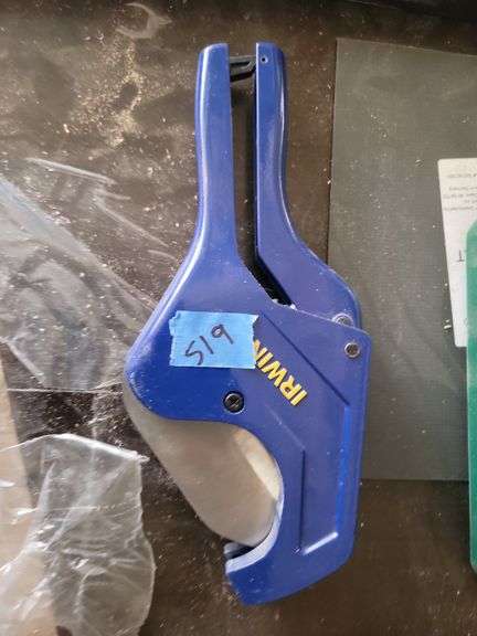 Irwin multi-purpose pipe cutter - Advantage Auction