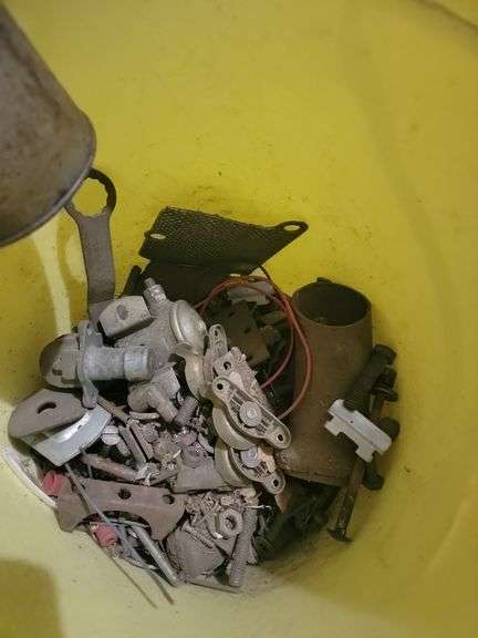 Ford model t fasteners and miscellaneous parts - Advantage Auction