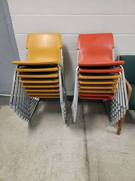 16 chairs - Advantage Auction
