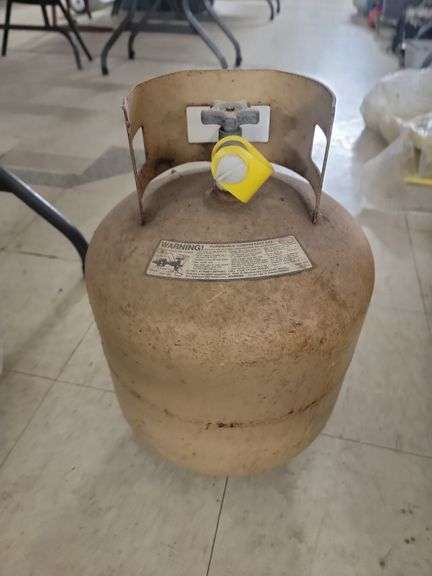 Propane tank empty - Advantage Auction