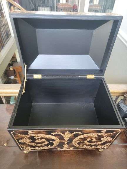 Large gilded box - Advantage Auction
