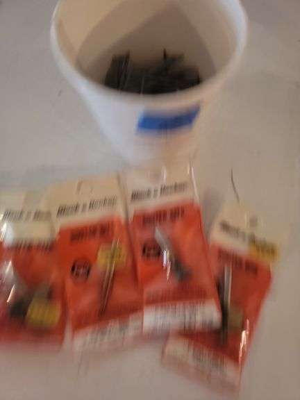 Nails and router bits - Advantage Auction