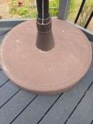 Large overhang, umbrella. With very large, heavy base - Advantage Auction