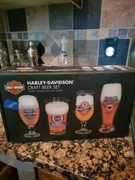 Harley-Davidson craft beer set - Advantage Auction