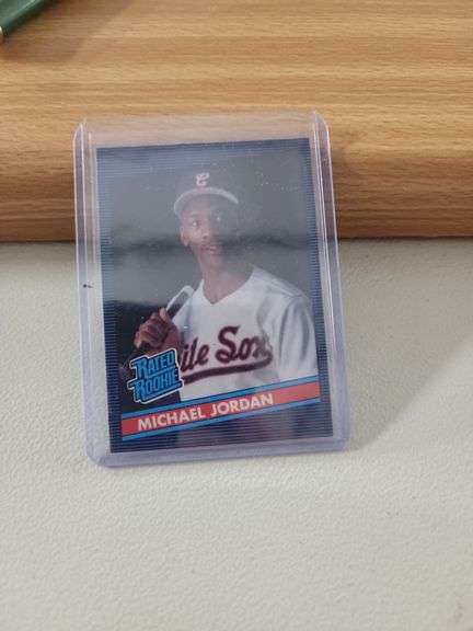 Michael Jordan rated Rookie card - Advantage Auction