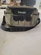 Green outdoor life bag - Advantage Auction