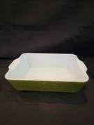 Green pyrex casserole dish - Advantage Auction