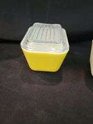 Yellow Pyrex refrigerator dish - Advantage Auction