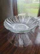 Rippled edges glass fruit bowl - Advantage Auction
