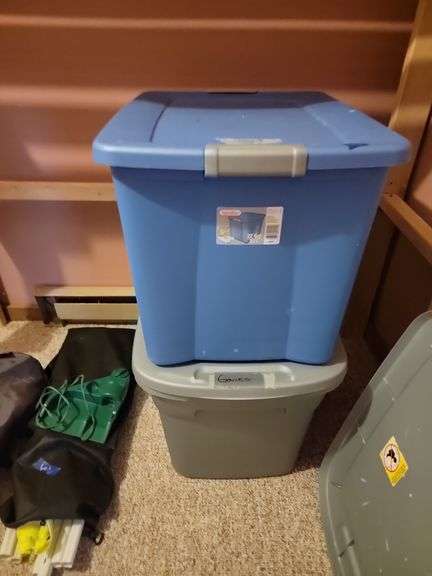 Two empty totes - Advantage Auction