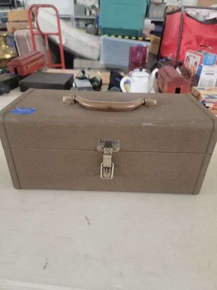 Kennedy brown tackle box - Advantage Auction