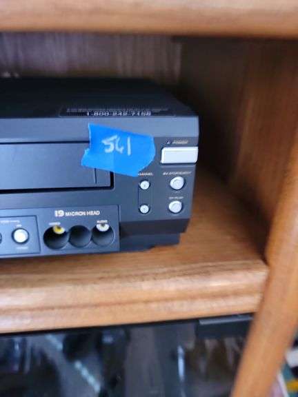 Symphonic video cassette recorder & dvd/cd player - Advantage Auction
