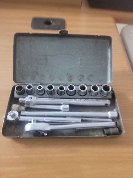 Craftsman socket set - Advantage Auction