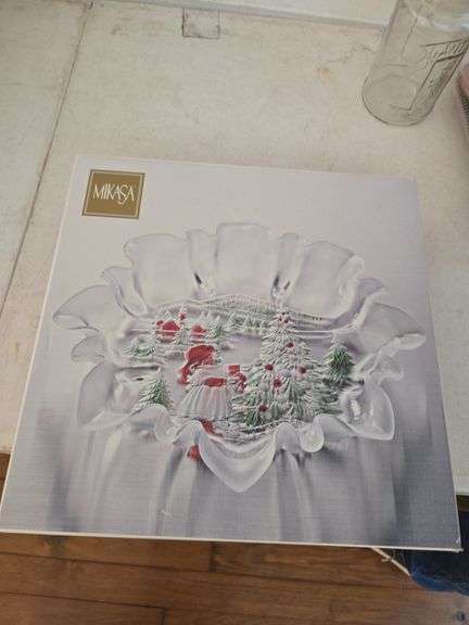 Makasa plate - Advantage Auction