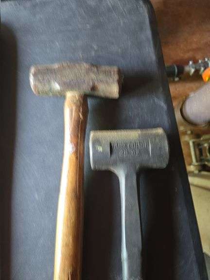 Two mallet hammers - Advantage Auction