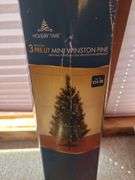 3 ft pre lit mini Winston pine Christmas tree - Advantage Auction