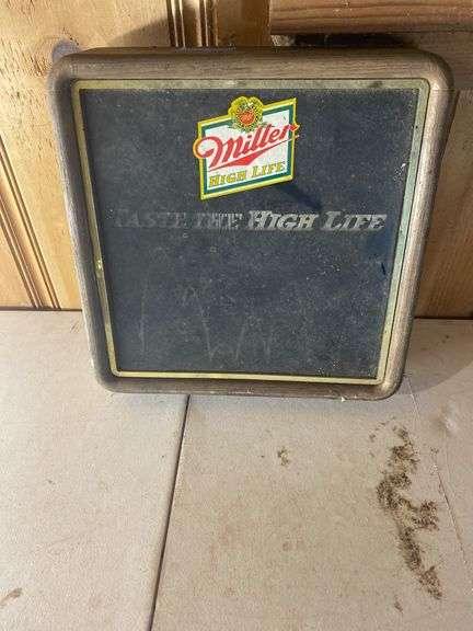 Miller High Life Illuminated Wall Sign - Advantage Auction
