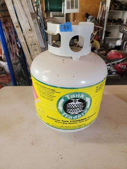 Propane Tank with Tank Trader Label - Advantage Auction