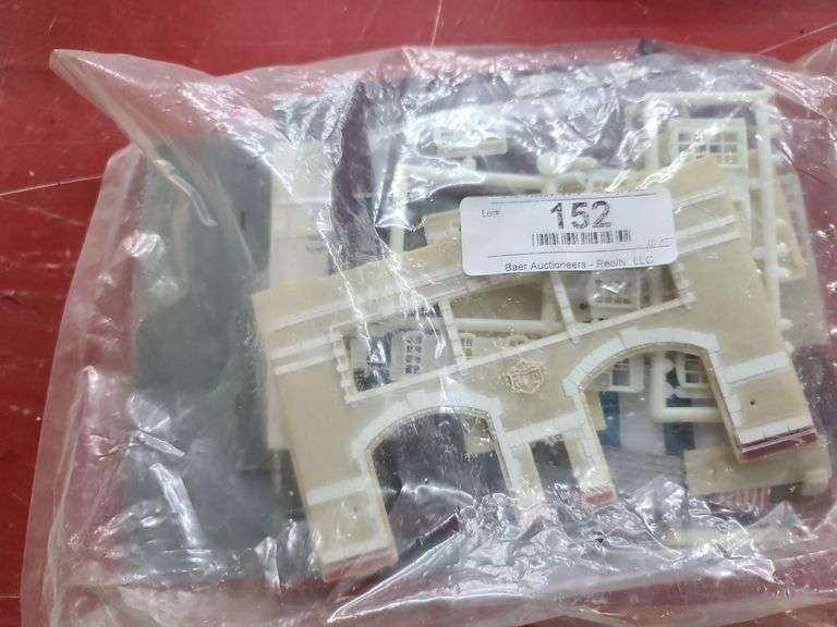 NIB: HO Scale Fire Station - Baer Auctioneers - Realty, LLC