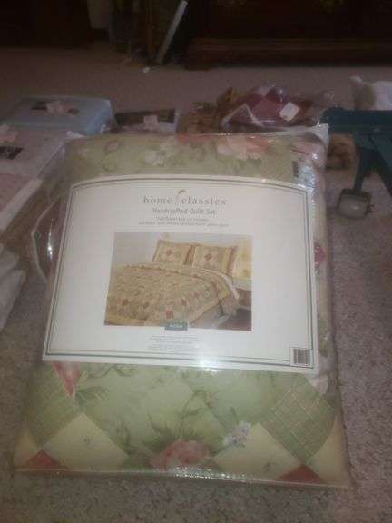 Home Classics Full/Queen Quilt Set New In Packaging - Baer Auctioneers ...