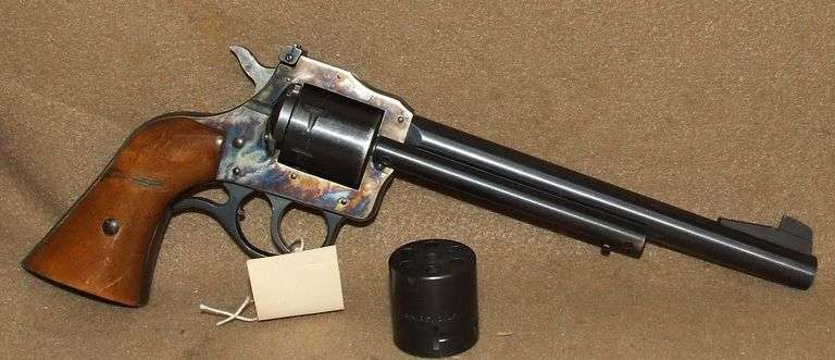 H&R 686 22LR / 22 Mag Revolver - Baer Auctioneers - Realty, LLC