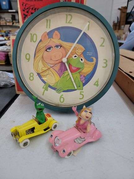 Miss Piggy & Kermit Clock & 2 Cars - Baer Auctioneers - Realty, LLC