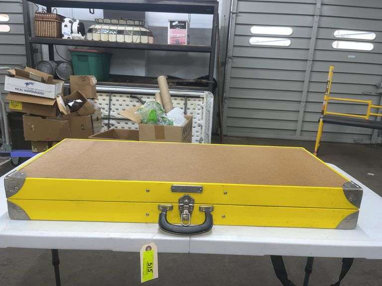 Handy Table & Chair Set - Baer Auctioneers - Realty, LLC