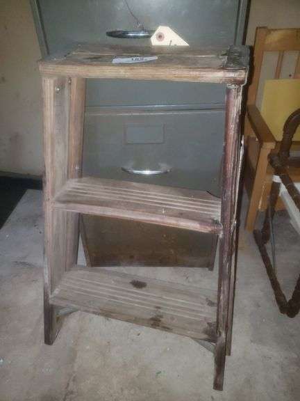 Stool And 2 Drawer Filing Cabinet - Baer Auctioneers - Realty, LLC