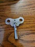 Hamilton Mantel Clock W/ Key (Works) - Baer Auctioneers - Realty, LLC
