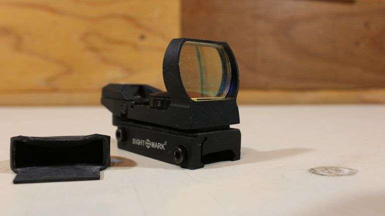 red dot scope - Baer Auctioneers - Realty, LLC