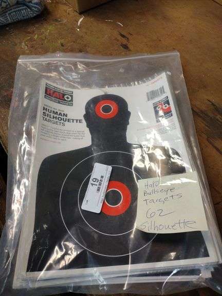 Halo Bullseye Targets Approx 62 - Baer Auctioneers - Realty, LLC