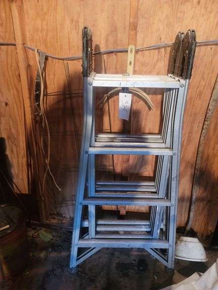 Estway Folding Aluminum Ladder - Baer Auctioneers - Realty, LLC