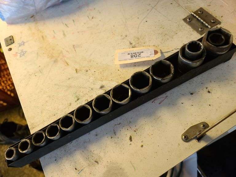 Assortment of Craftsman ½" Drive Shallow Well Sockets - Baer ...