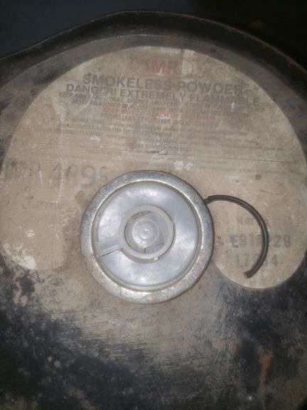 Keg Of Explosive B Smokeless Powder - Baer Auctioneers - Realty, LLC