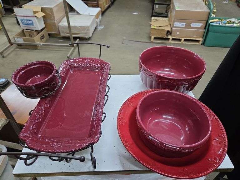 3 Red Bowls & Veggie Dish - Baer Auctioneers - Realty, LLC