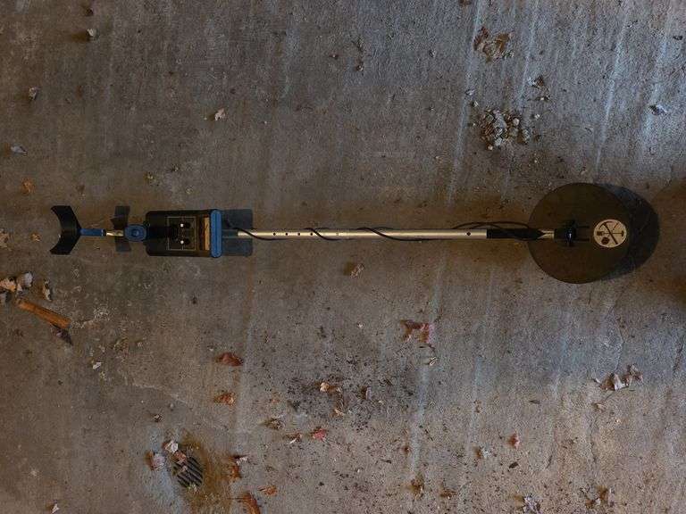 VLF Treasure Detector - Baer Auctioneers - Realty, LLC
