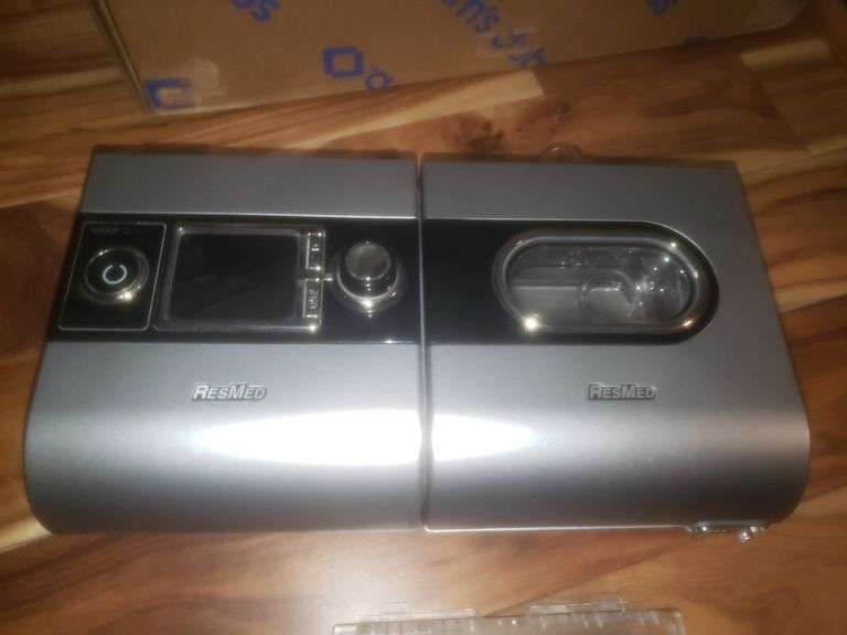 Resmed Cpap Machine And Case - Baer Auctioneers - Realty, LLC