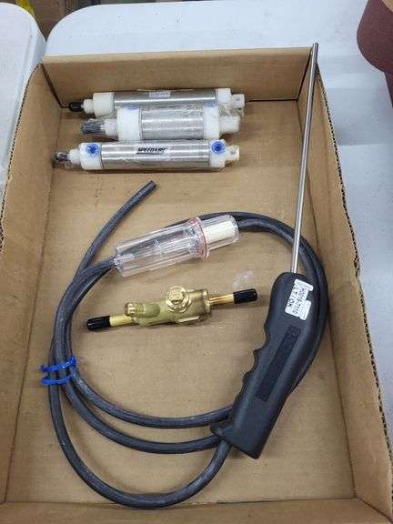 3 Speedaire Air Cylinders-Mueller Refrigeration Ball Valve-BACHARACH ...