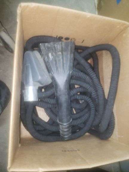 Vacuum Pieces, Wine Sign, Receipt Printer, Verizon Dock, Lamp, And Hole ...