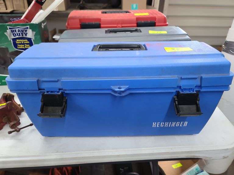 Small Plastic Carry Box with Air Chucks - Baer Auctioneers - Realty, LLC