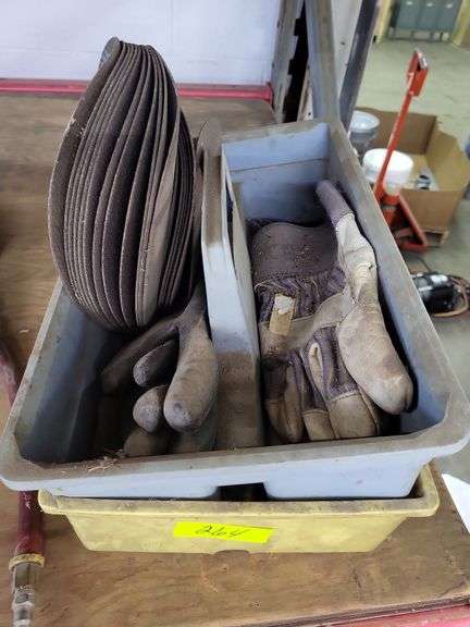 2 Trays & Sand Paper - Baer Auctioneers - Realty, LLC