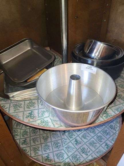 Baking Pans - Baer Auctioneers - Realty, LLC